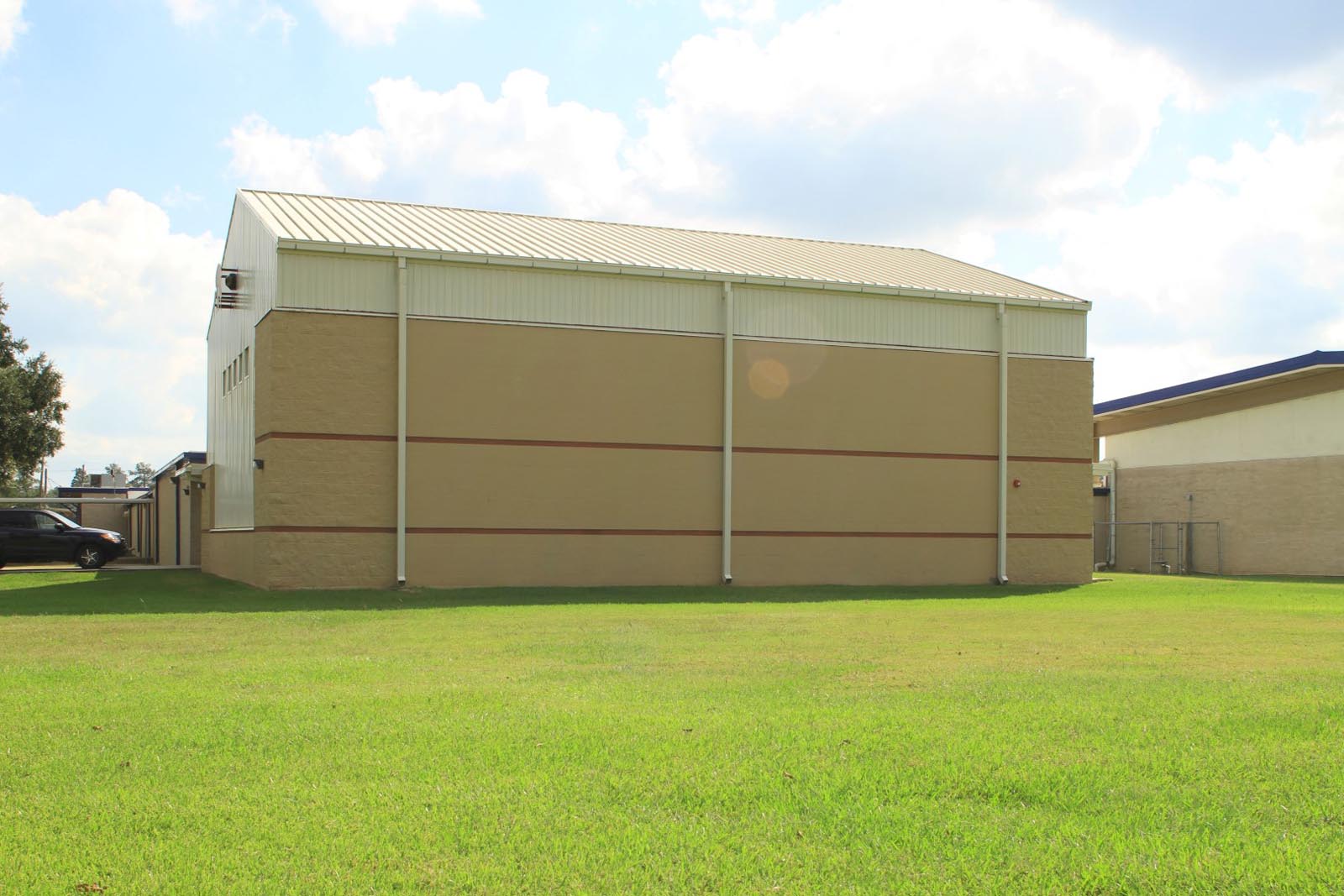 Hardin Jefferson High School Band Hall - LaBiche Architectural Group